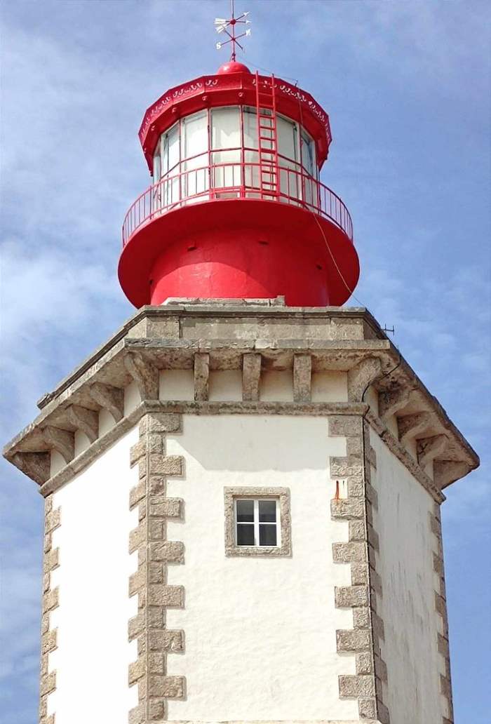 El farol do cabo Espichel por José María Garnelo Moro – Los Faros del Mundo