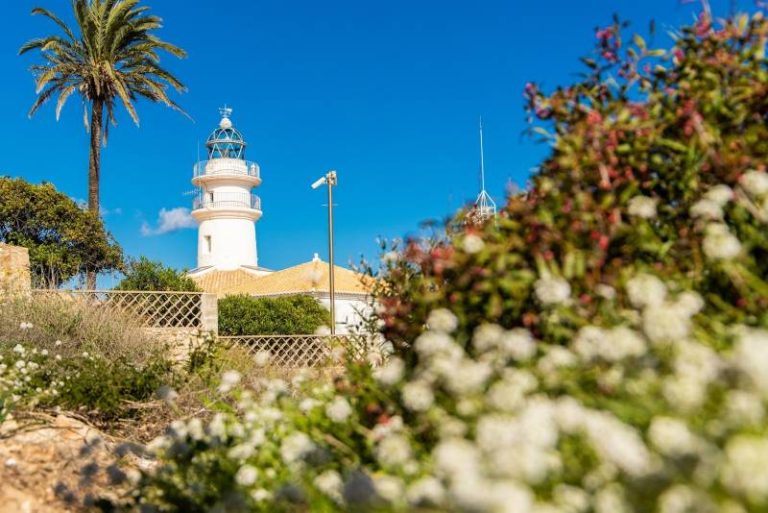 El faro, un lugar icónico en el turismo de Cullera (6ª parte) – Los ...