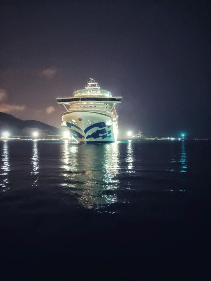 El -MS Caribbean Princess- en Cartagena por Pruden – Los Faros del Mundo