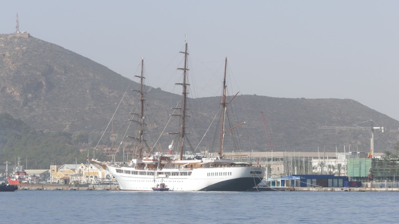 El -Sea Cloud II- atracado en Cartagena por Lucho Reyes – Los Faros del ...