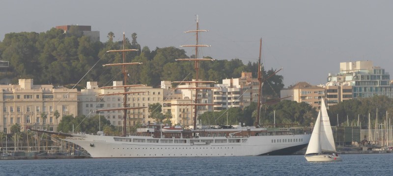 El -Sea Cloud II- atracado en Cartagena por Lucho Reyes – Los Faros del ...